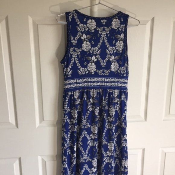 Max Studio | Dresses | Max Studio Blue Floral Midi Dress Nwt | Poshmark